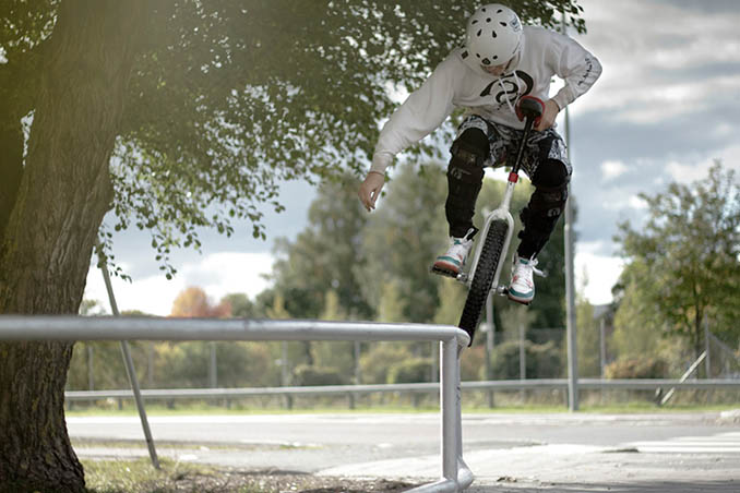 Do Unicycles Have Handlebars?